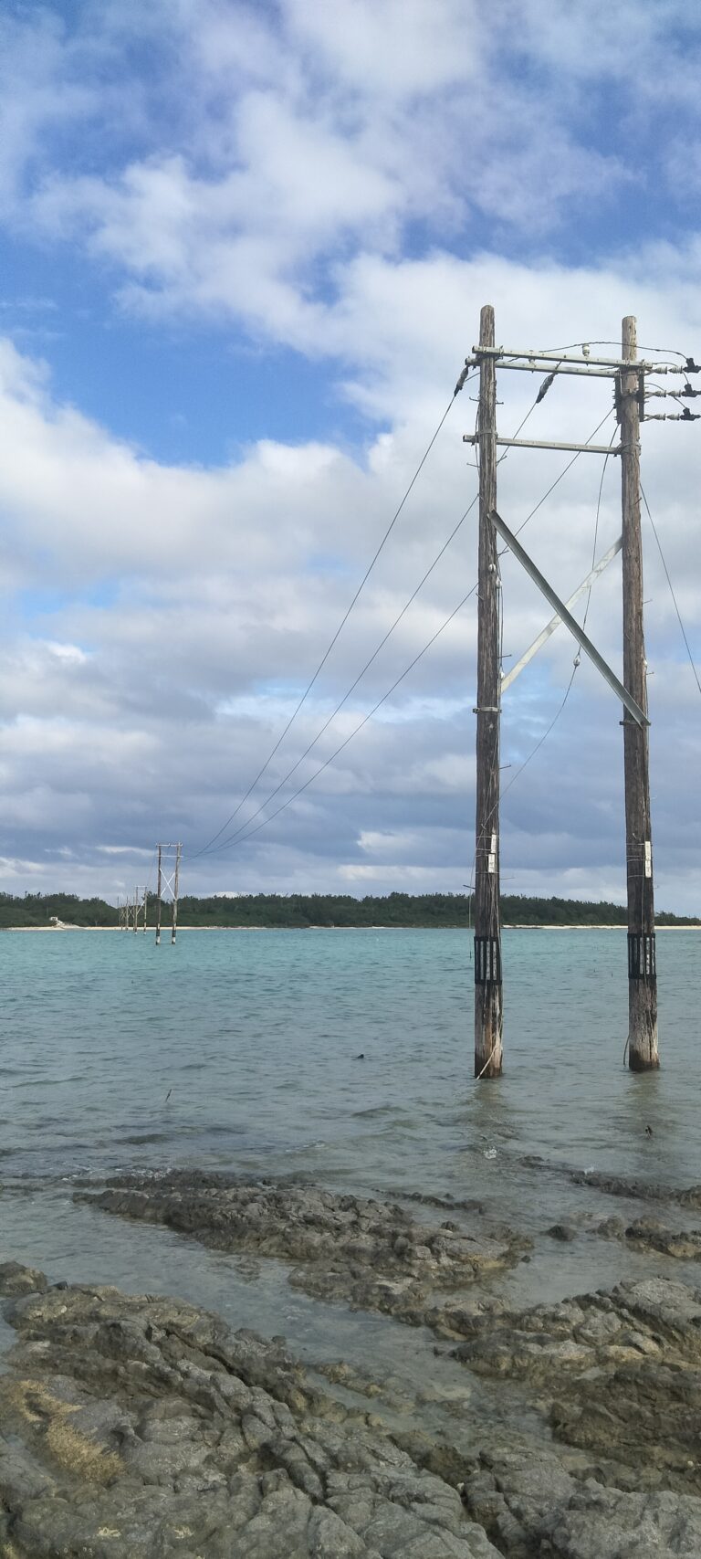 Oujima Island in OKINAWA, Time goes slowly and peacefully | Adventuring ...